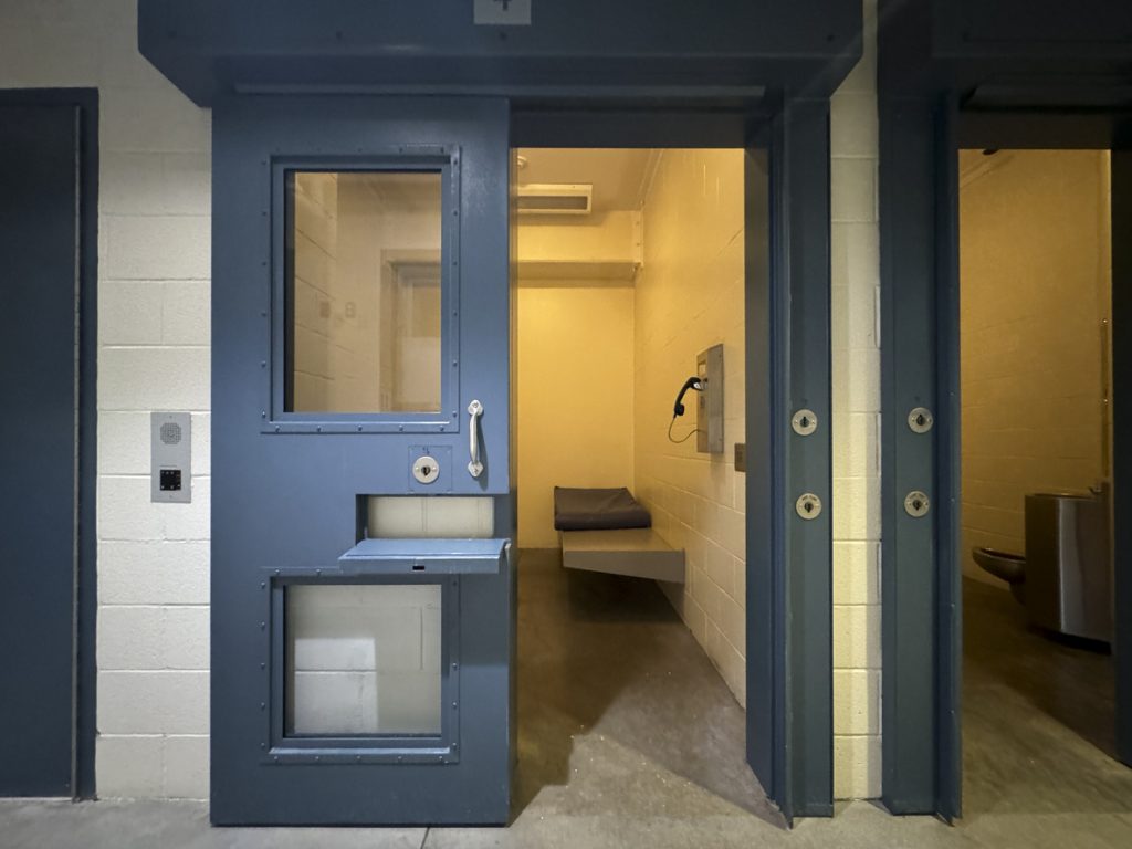 Can you visit someone in police custody UK? | HNK Solicitors